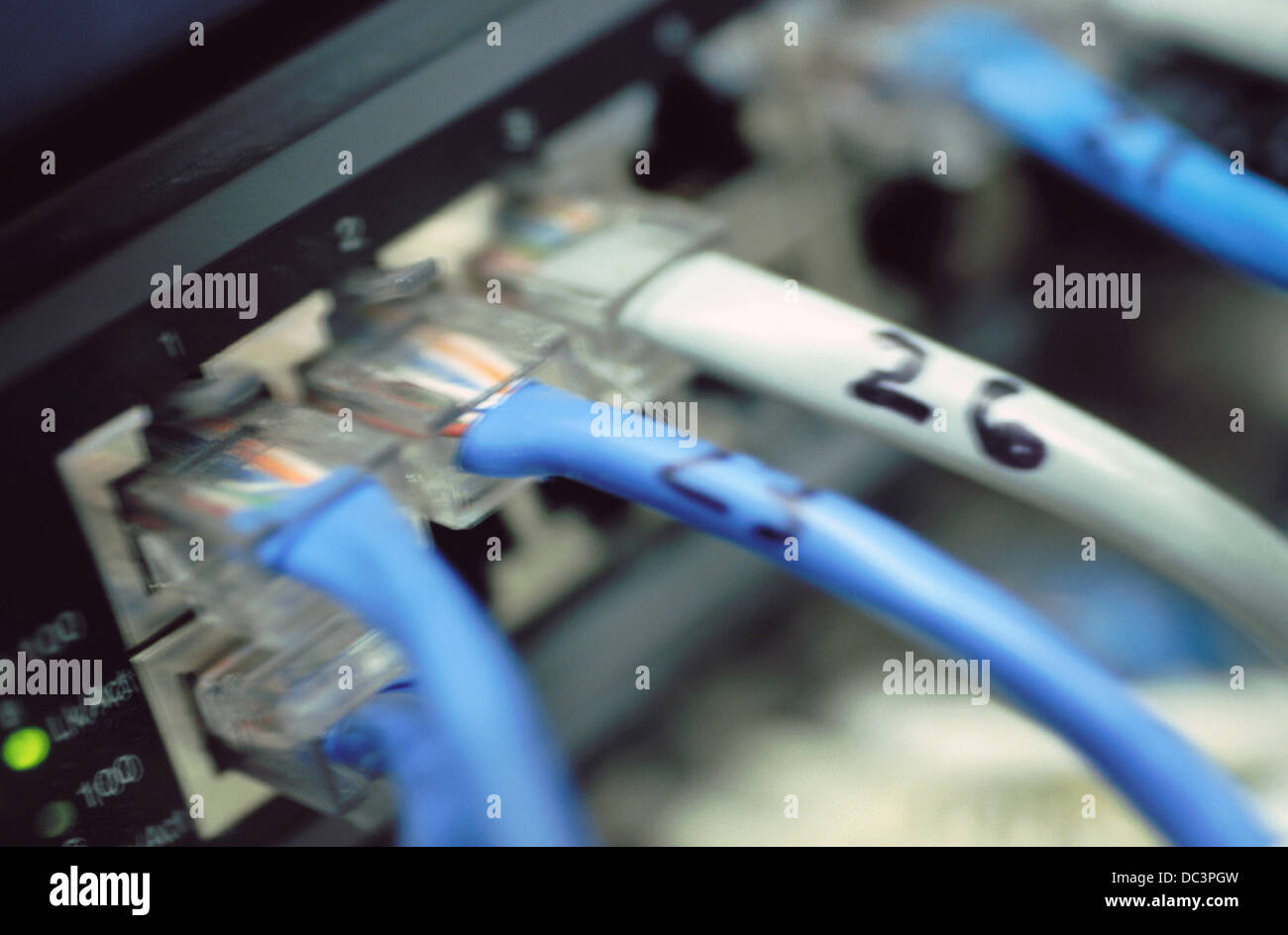 Multiple hub hi-res stock photography and images - Alamy