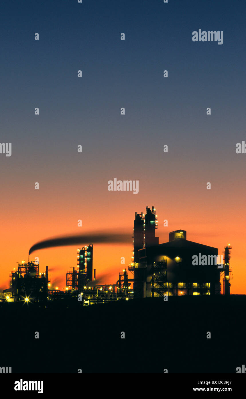Natural gas to petrol plant. New Zealand Stock Photo - Alamy