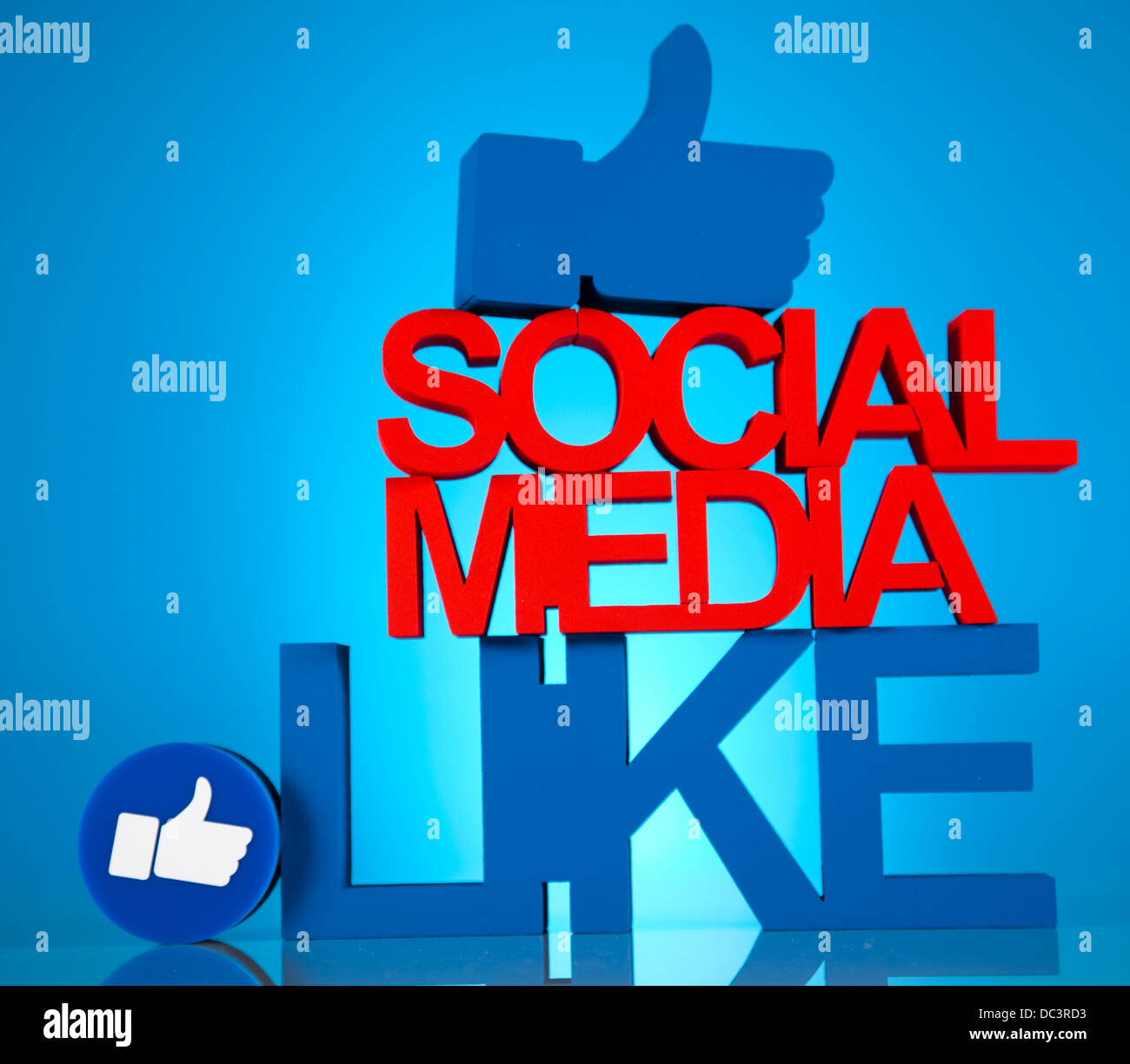 Like symbol,Thumbs up symbol, Social media Stock Photo - Alamy