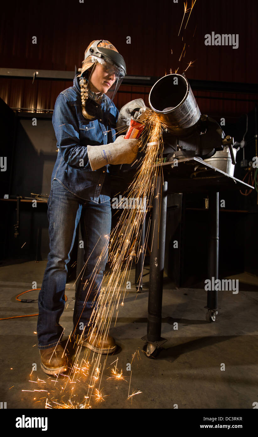 Woman welder hi-res stock photography and images - Alamy