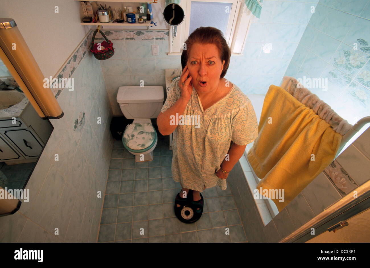 Worry lady hi-res stock photography and images - Alamy