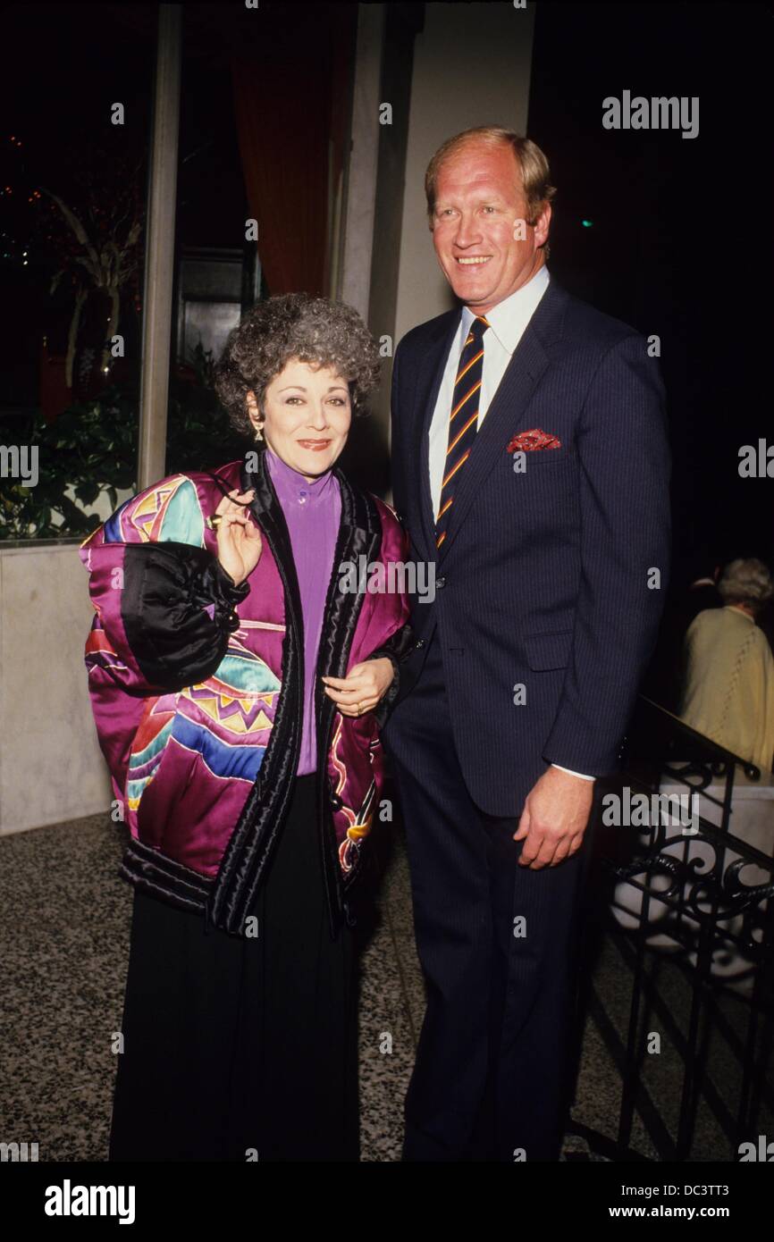 KEN HOWARD with wife.f2518.Supplied by Photos, inc.(Credit Image ...
