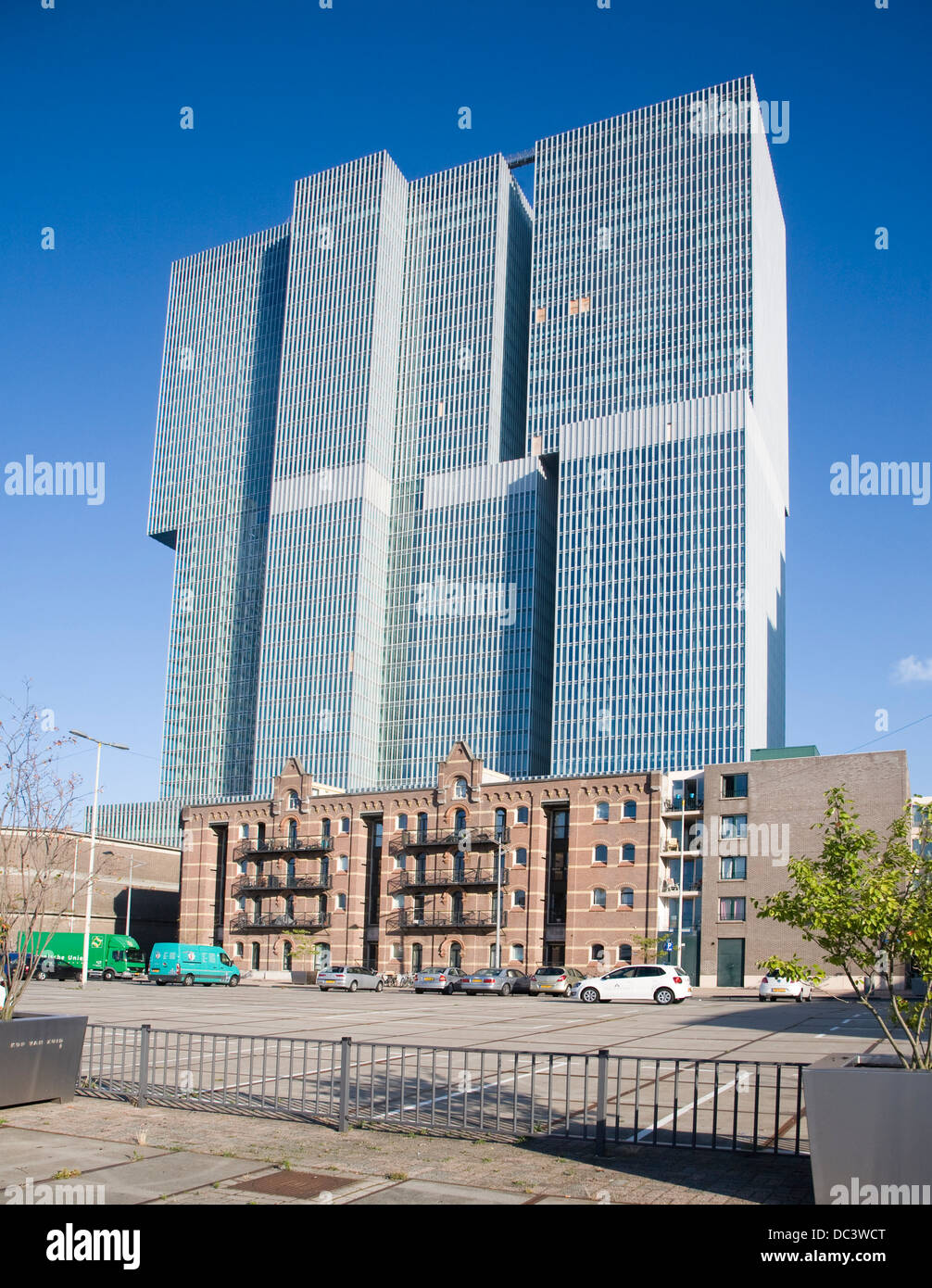De Rotterdam vertical city building nearing external completion towers ...