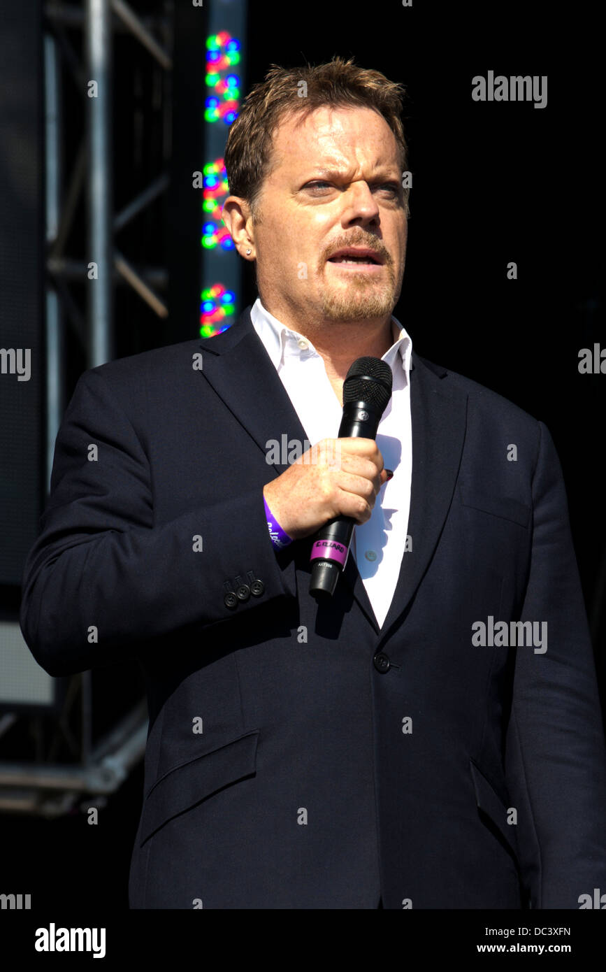 Drag queen comedian hi-res stock photography and images - Alamy