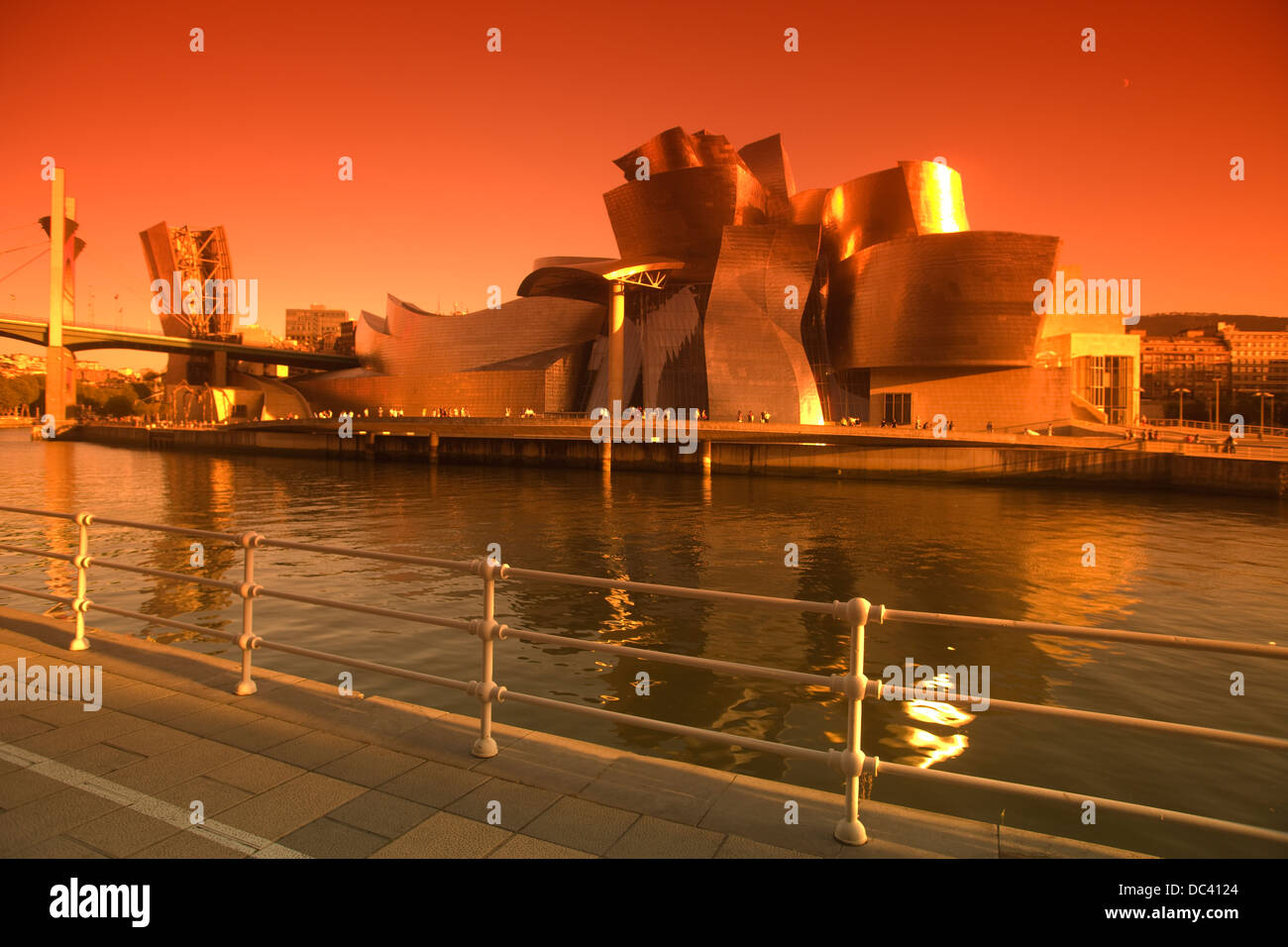 GUGGENHEIM MUSEUM OF MODERN ART (©FRANK GEHRY 1997) NERVION RIVER ...