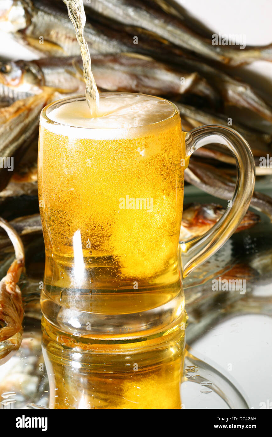 Beer glass splash hi-res stock photography and images - Alamy