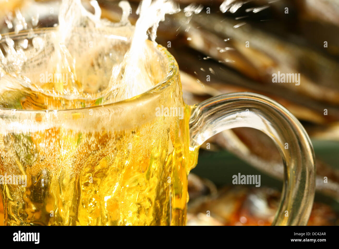 Beer glass splash hi-res stock photography and images - Alamy