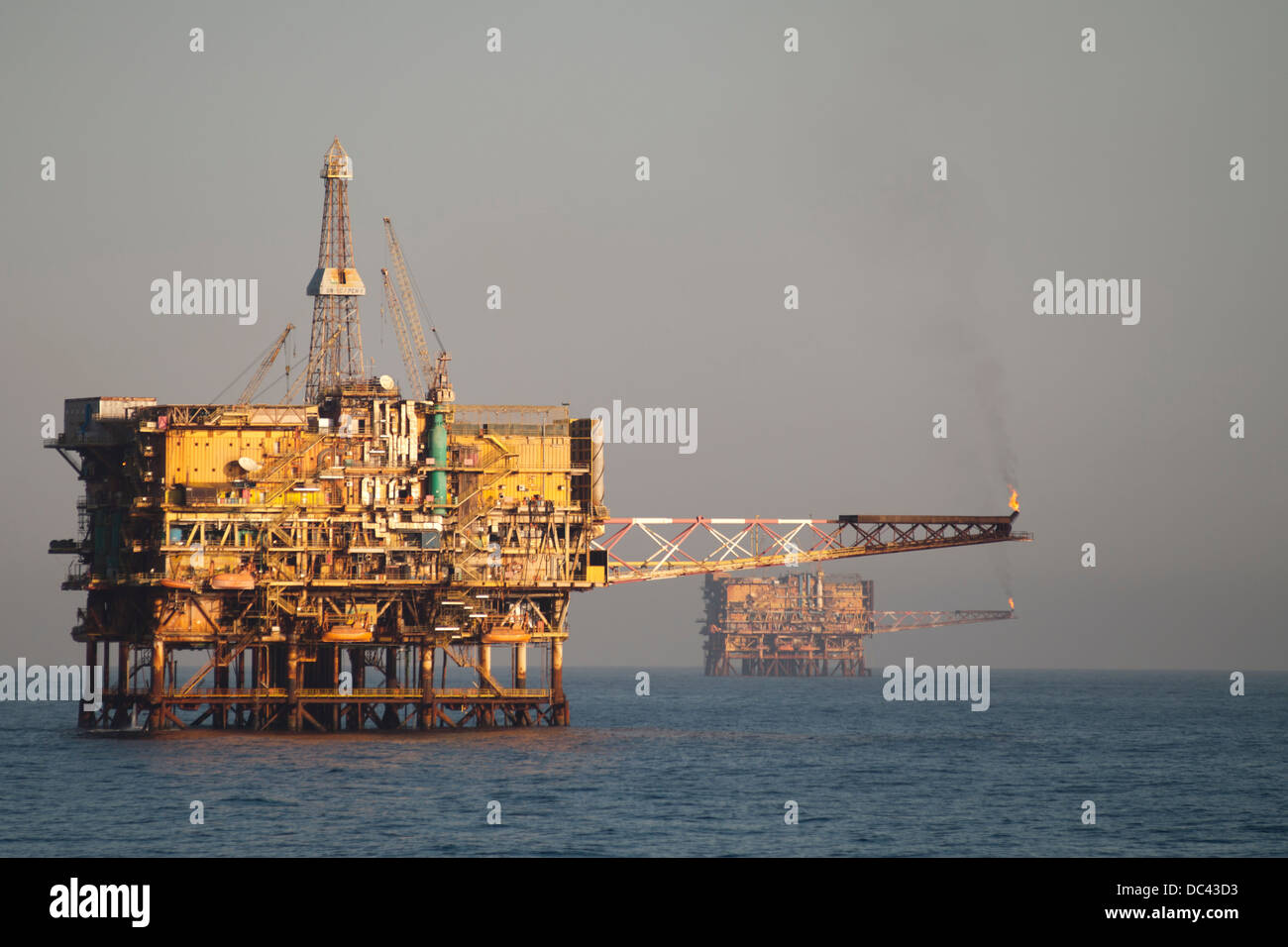 Oil rig container ship in hi-res stock photography and images - Alamy
