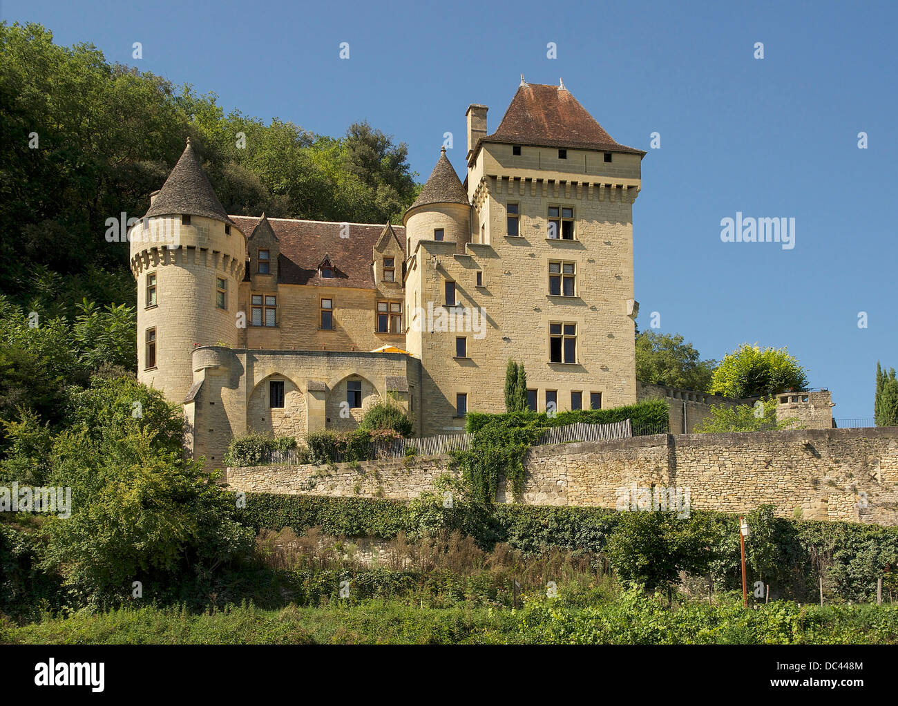 19th century castle hi-res stock photography and images - Alamy