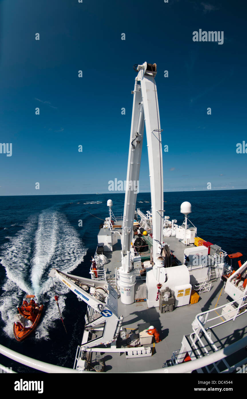 Side of seismic vessel hi-res stock photography and images - Alamy