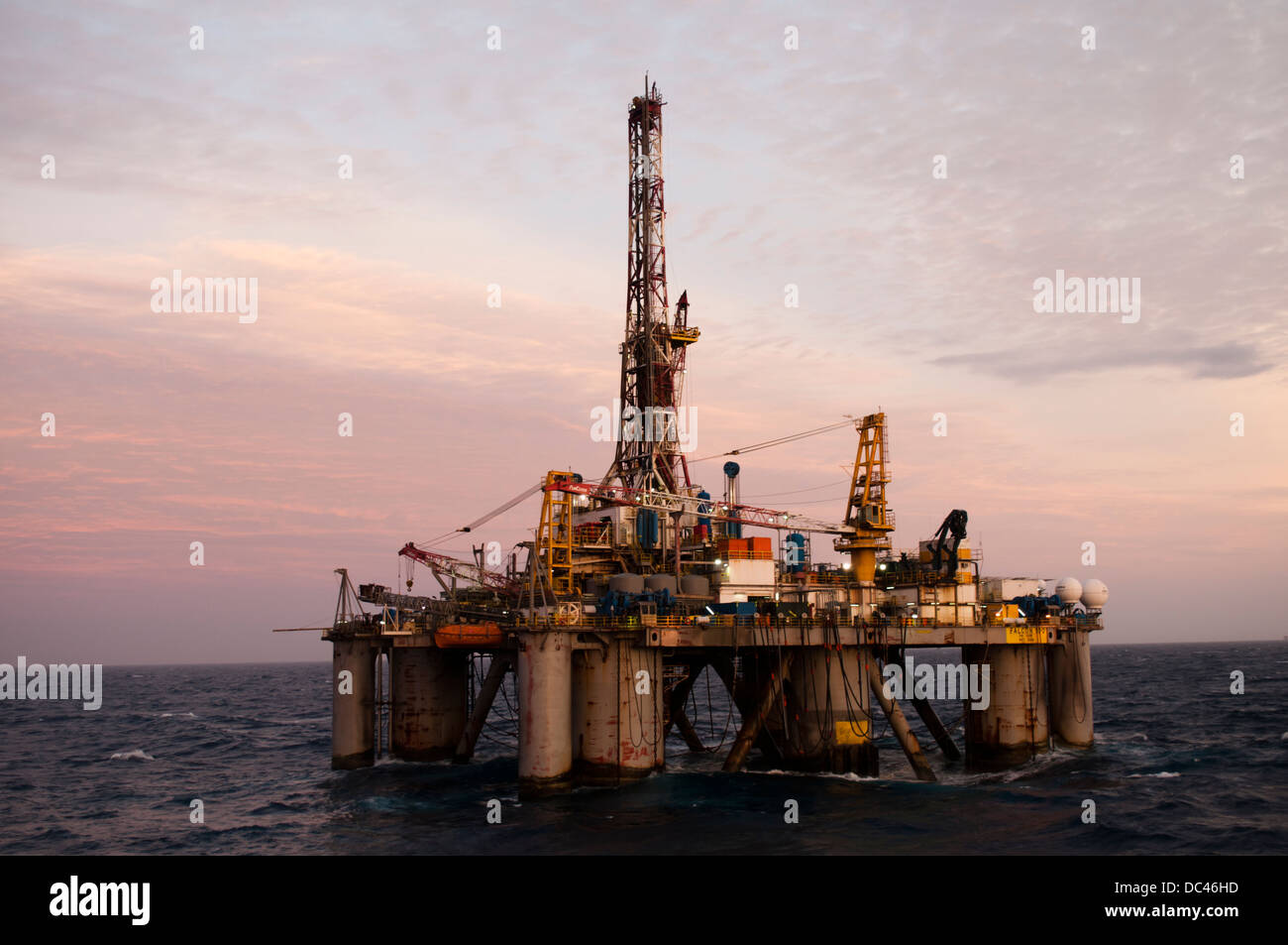 Falcon 100 oil drilling rig working for Petrobras offshore Rio de ...