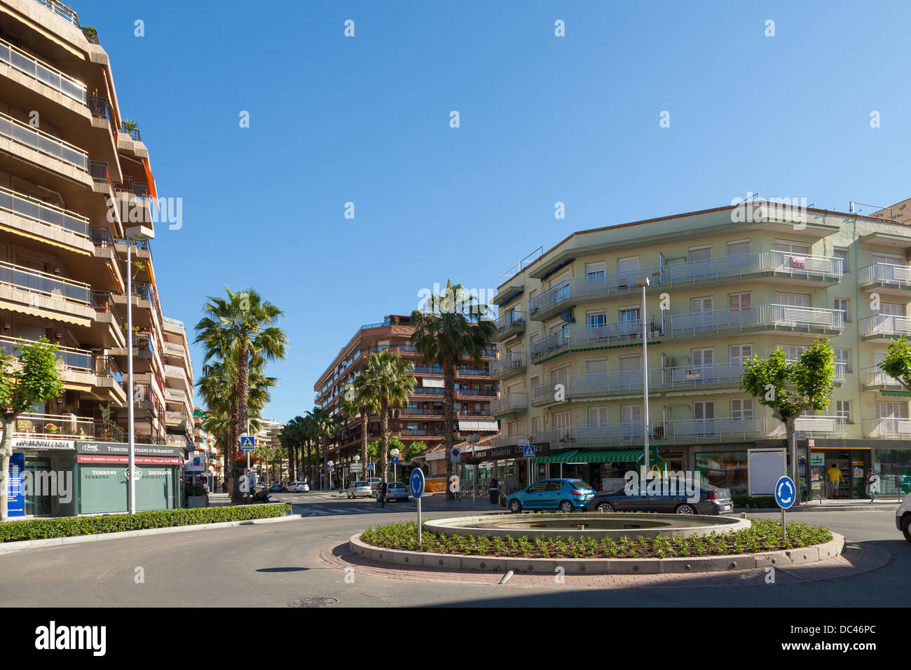 roundabout and apartments in the centre of Salou Stock Photo - Alamy