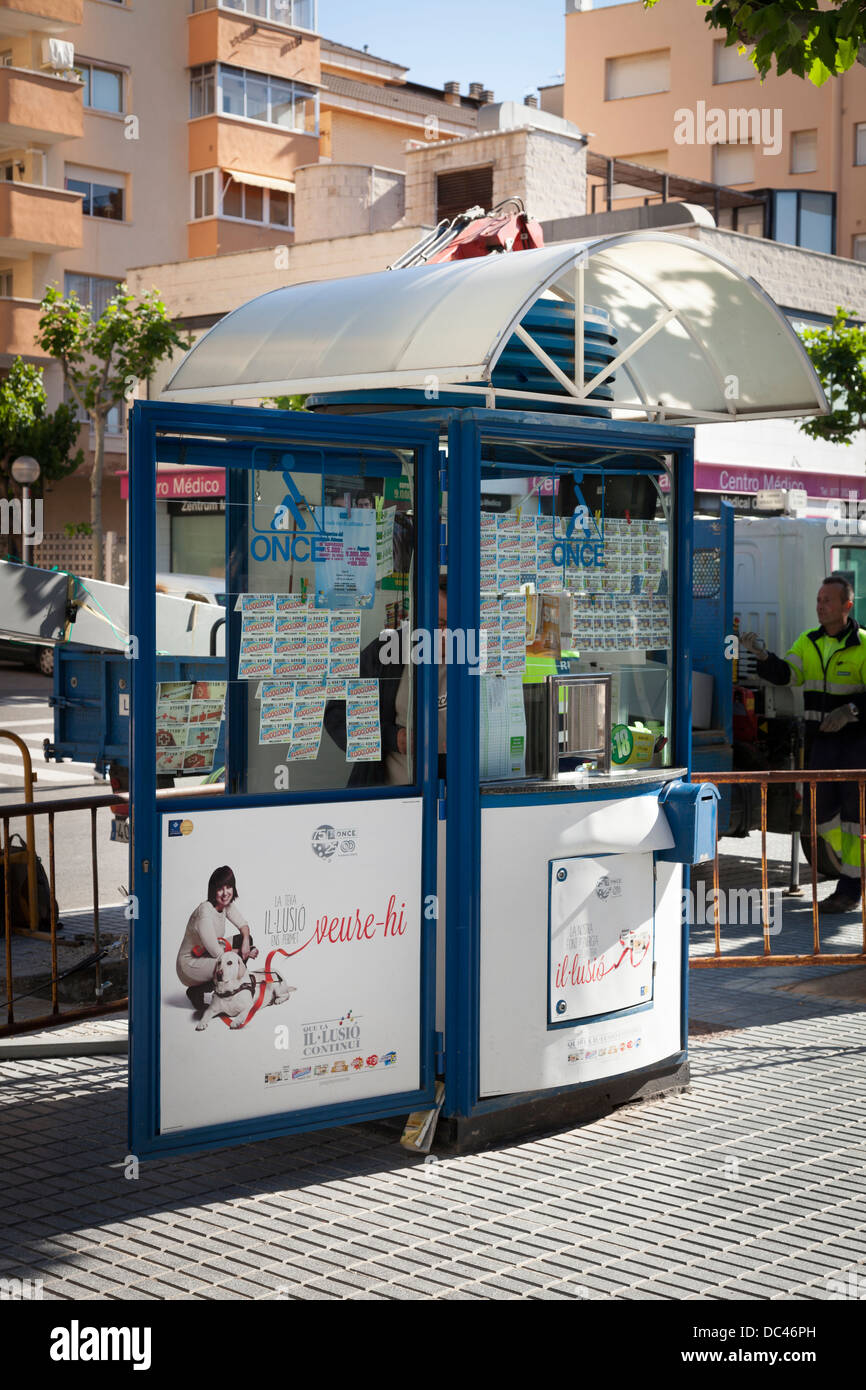 Spanish lottery booth in town centre Stock Photo - Alamy