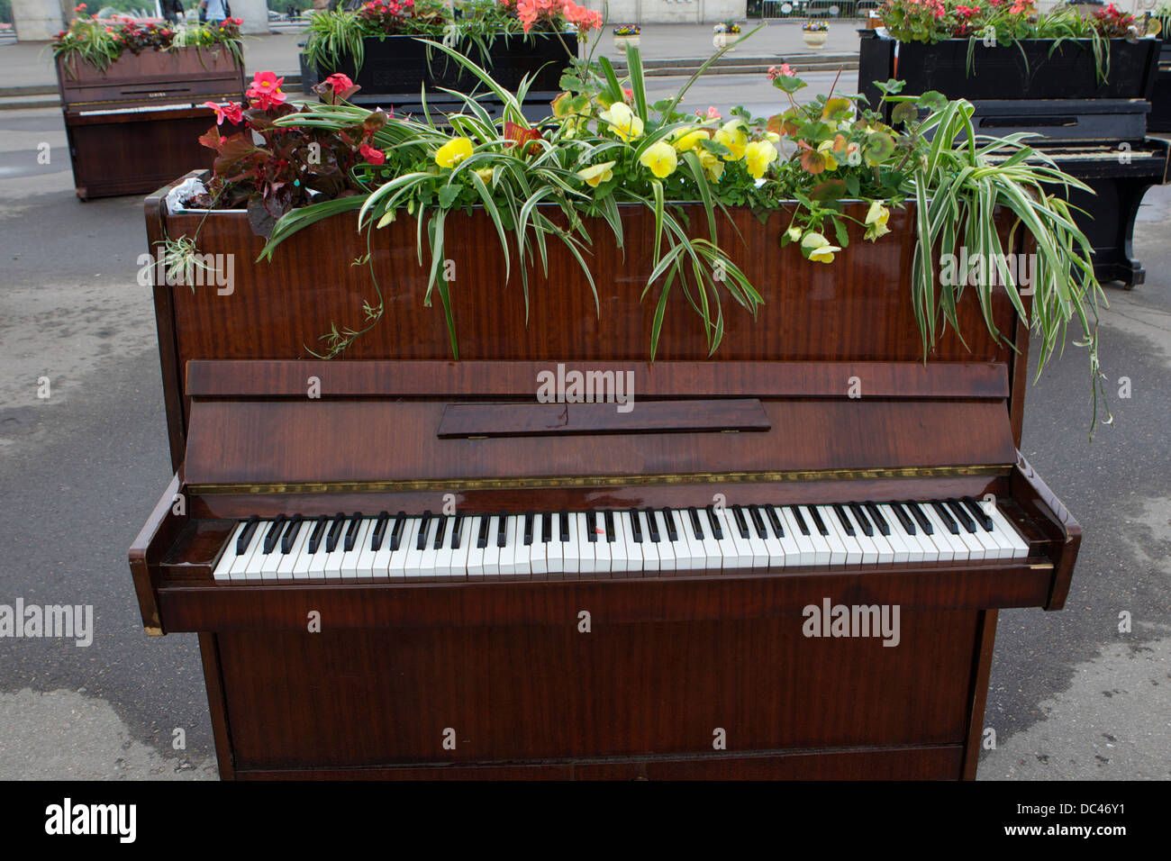 Old antique pianos displayed in front of a park in Moscow Stock Photo ...