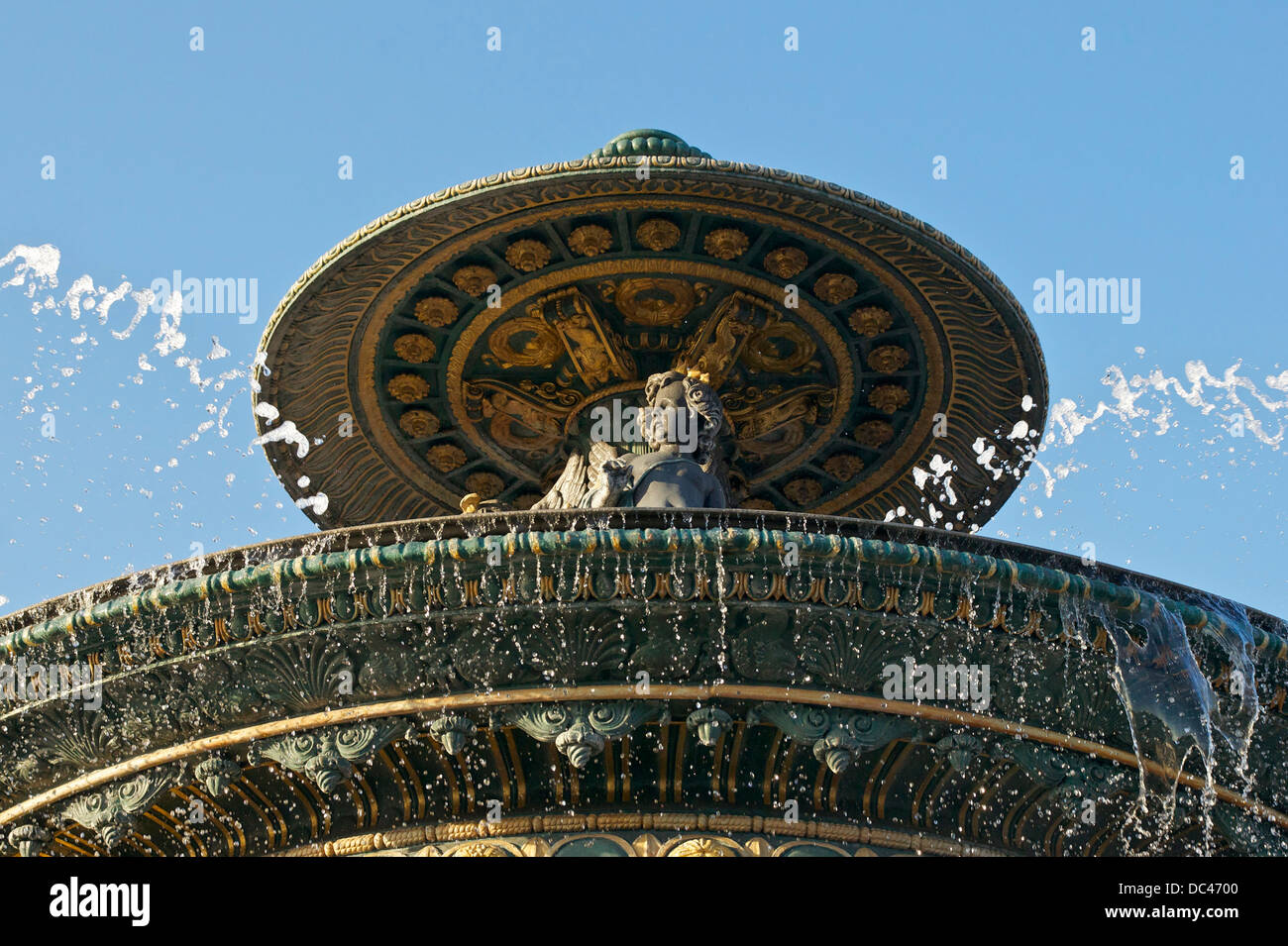 Fountain of the seas, Concorde square, Paris. Detail Stock Photo - Alamy