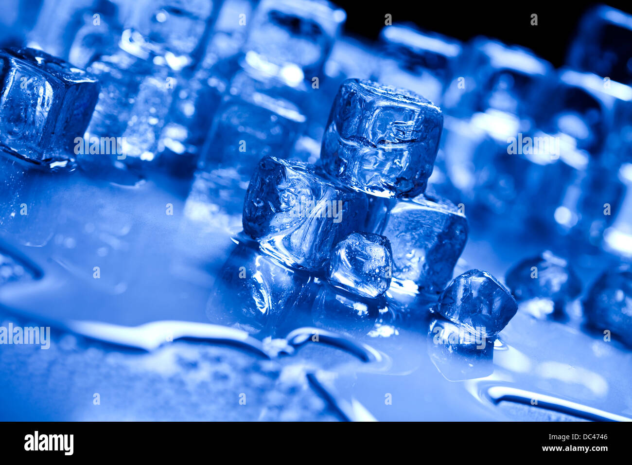 Melting ice cubes Stock Photo - Alamy
