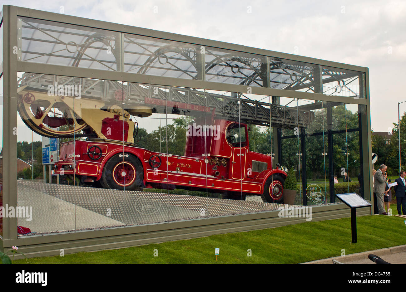 Leyland 1938 tl fire engine hi-res stock photography and images - Alamy