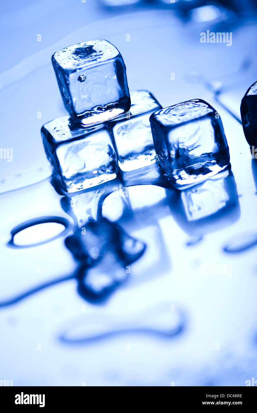 Melting ice cubes Stock Photo - Alamy