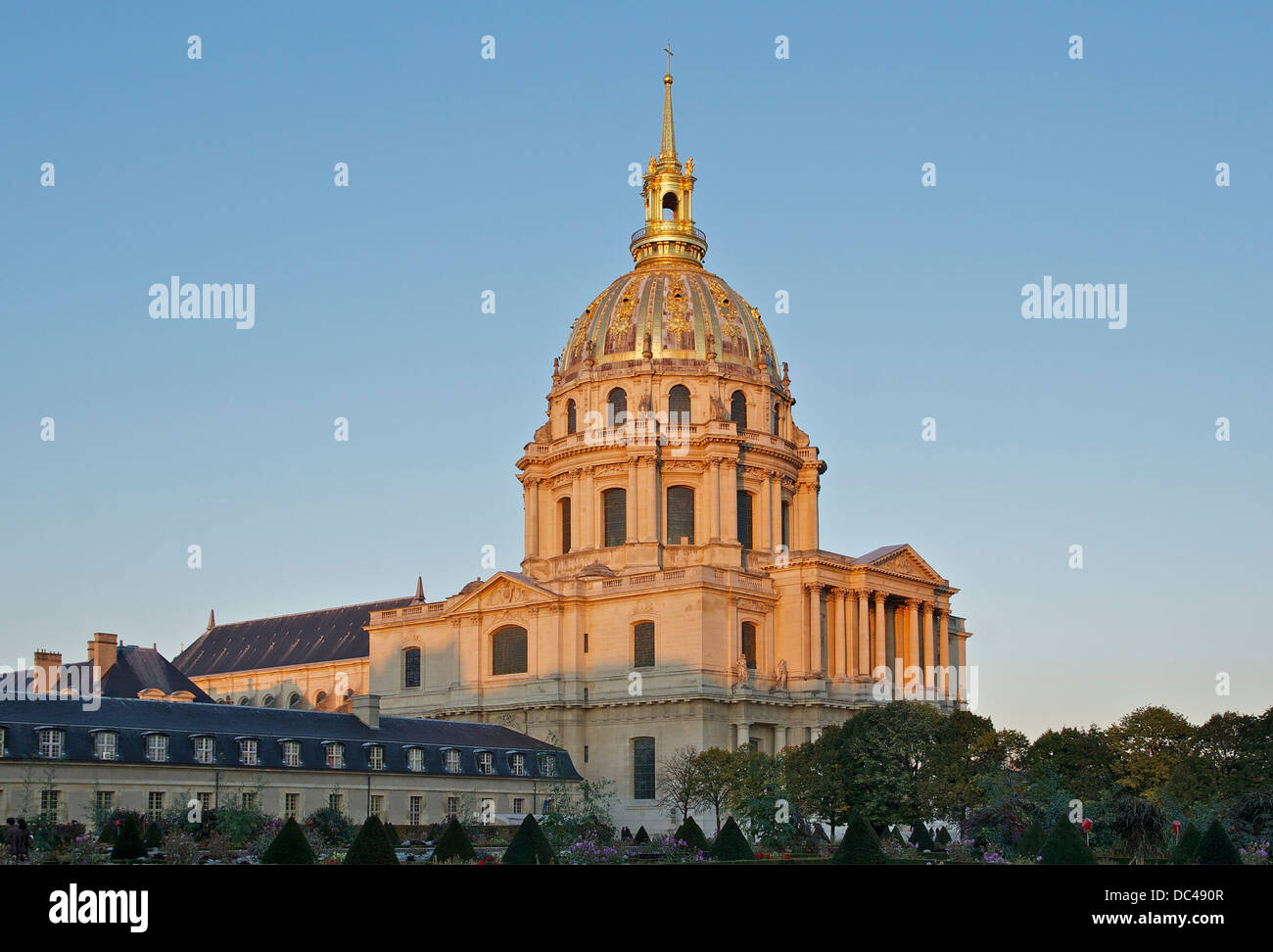 Saint louis des invalide hi-res stock photography and images - Alamy