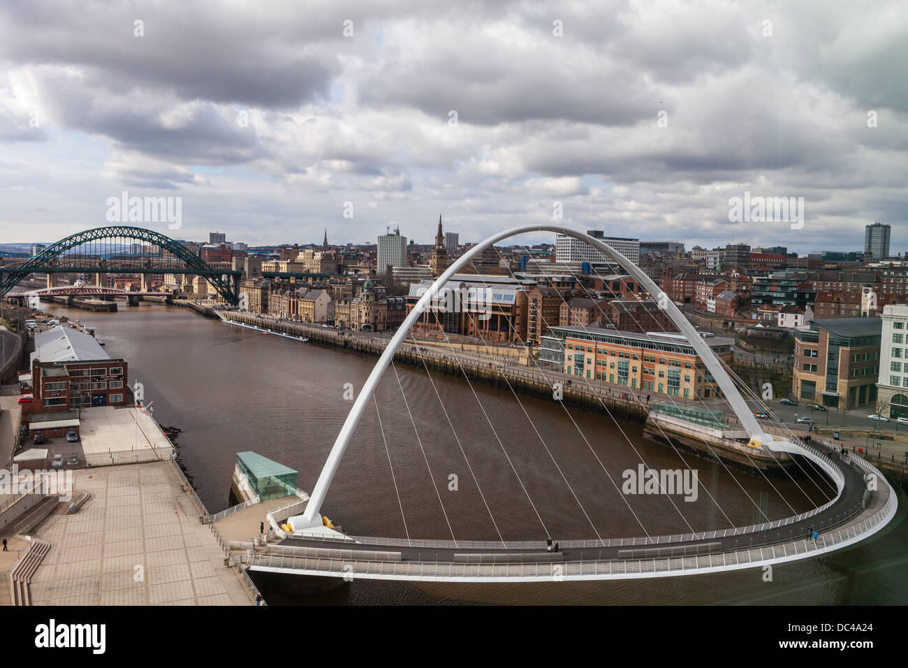 Millenium bridge at gateshead Newcastle upon tyne Stock Photo - Alamy