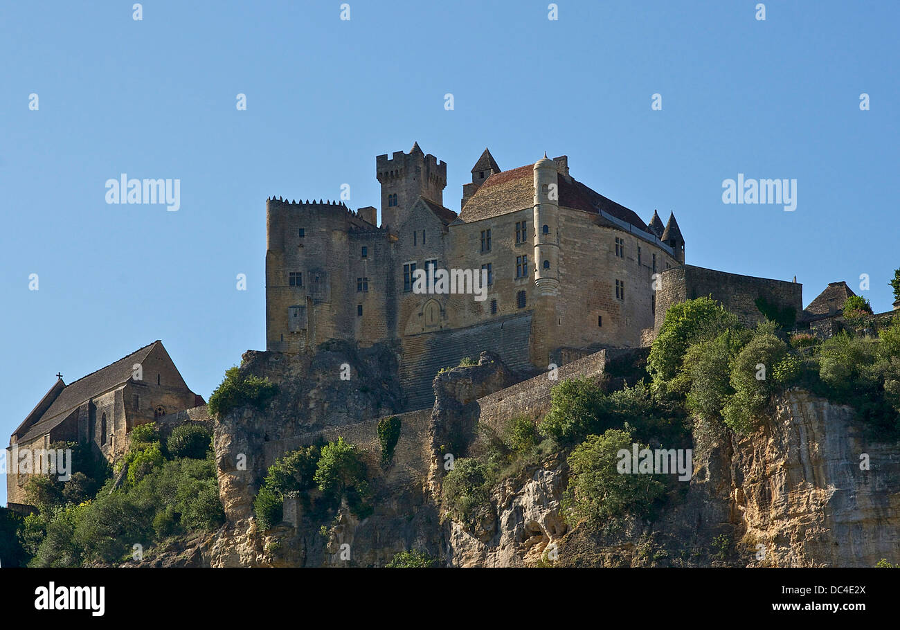 castle of Beynac, Beynac-et-Cazenac, Dordogne, France Stock Photo - Alamy
