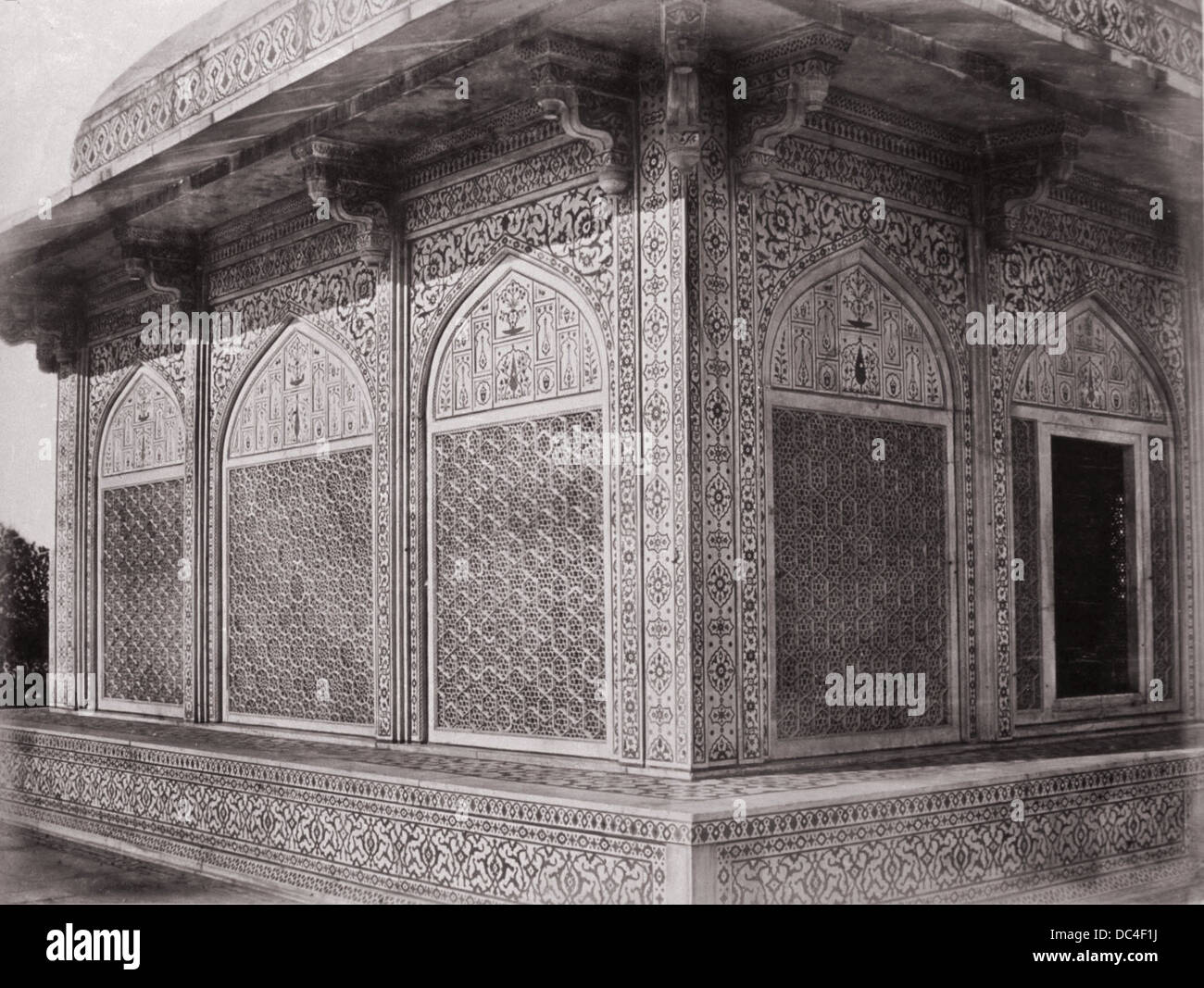 Marble screen hi-res stock photography and images - Alamy