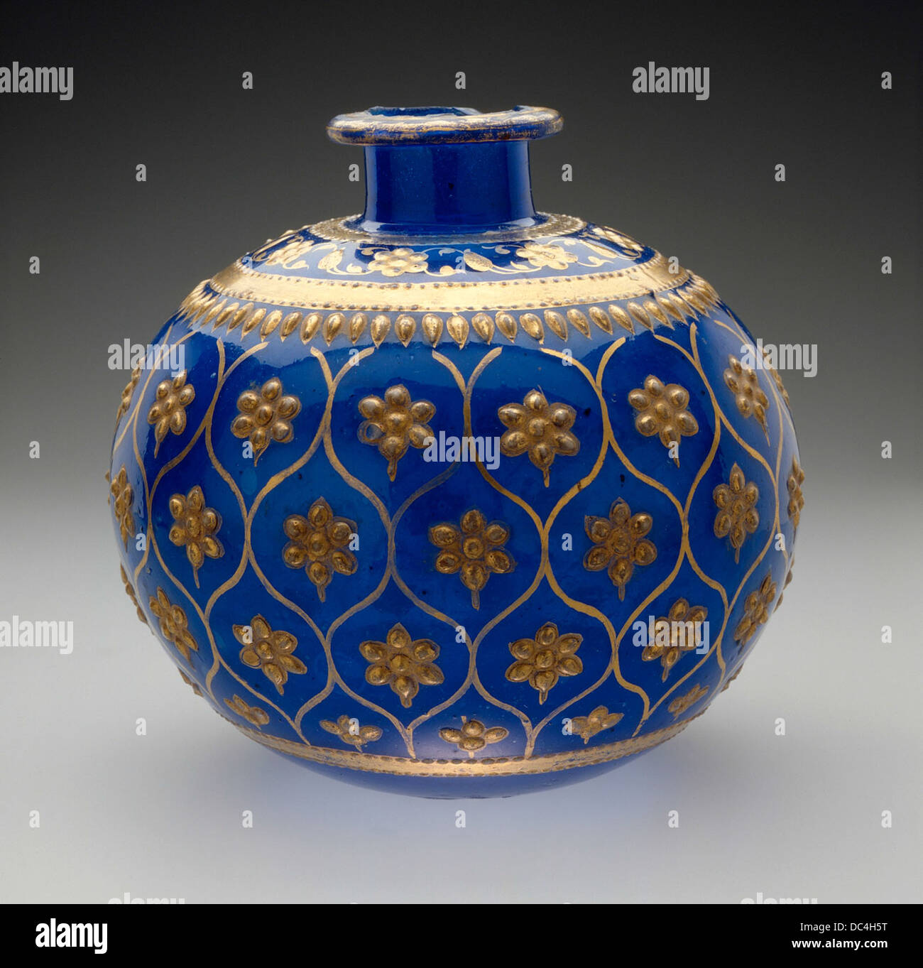 Huqqa pipe hi-res stock photography and images - Alamy