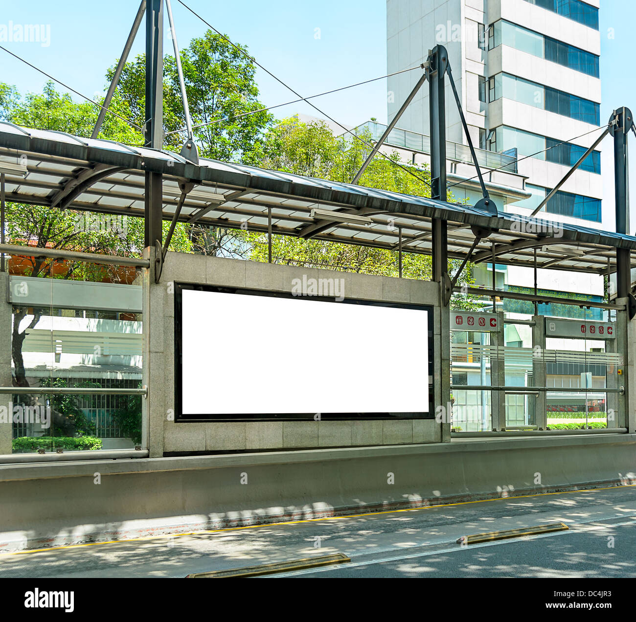Billboard on street white hi-res stock photography and images - Alamy