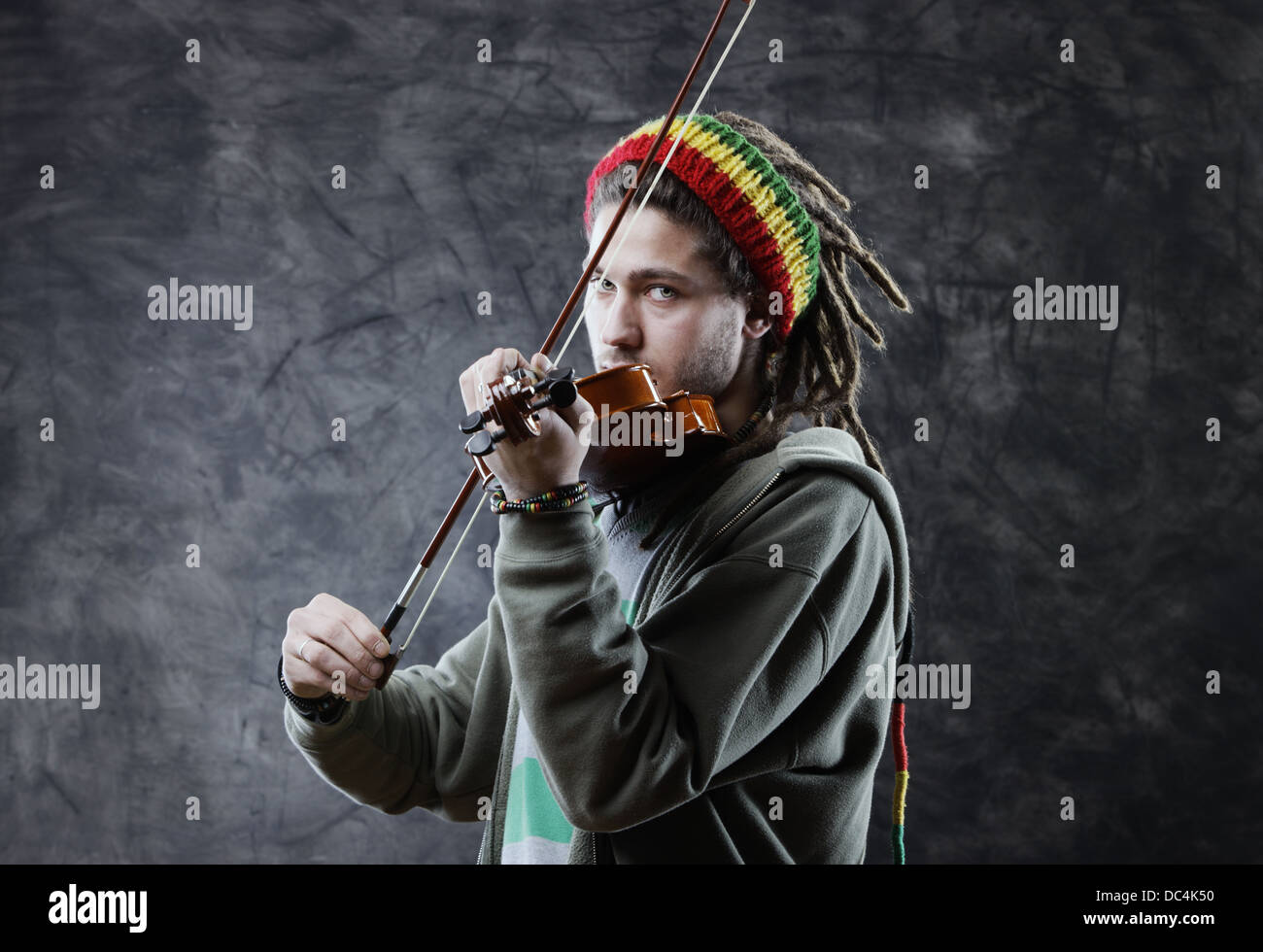 Rasta man hi-res stock photography and images - Alamy