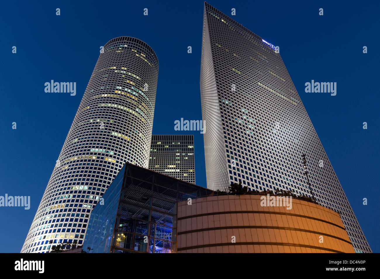 Azrieli Tower in Tel Aviv Stock Photo - Alamy