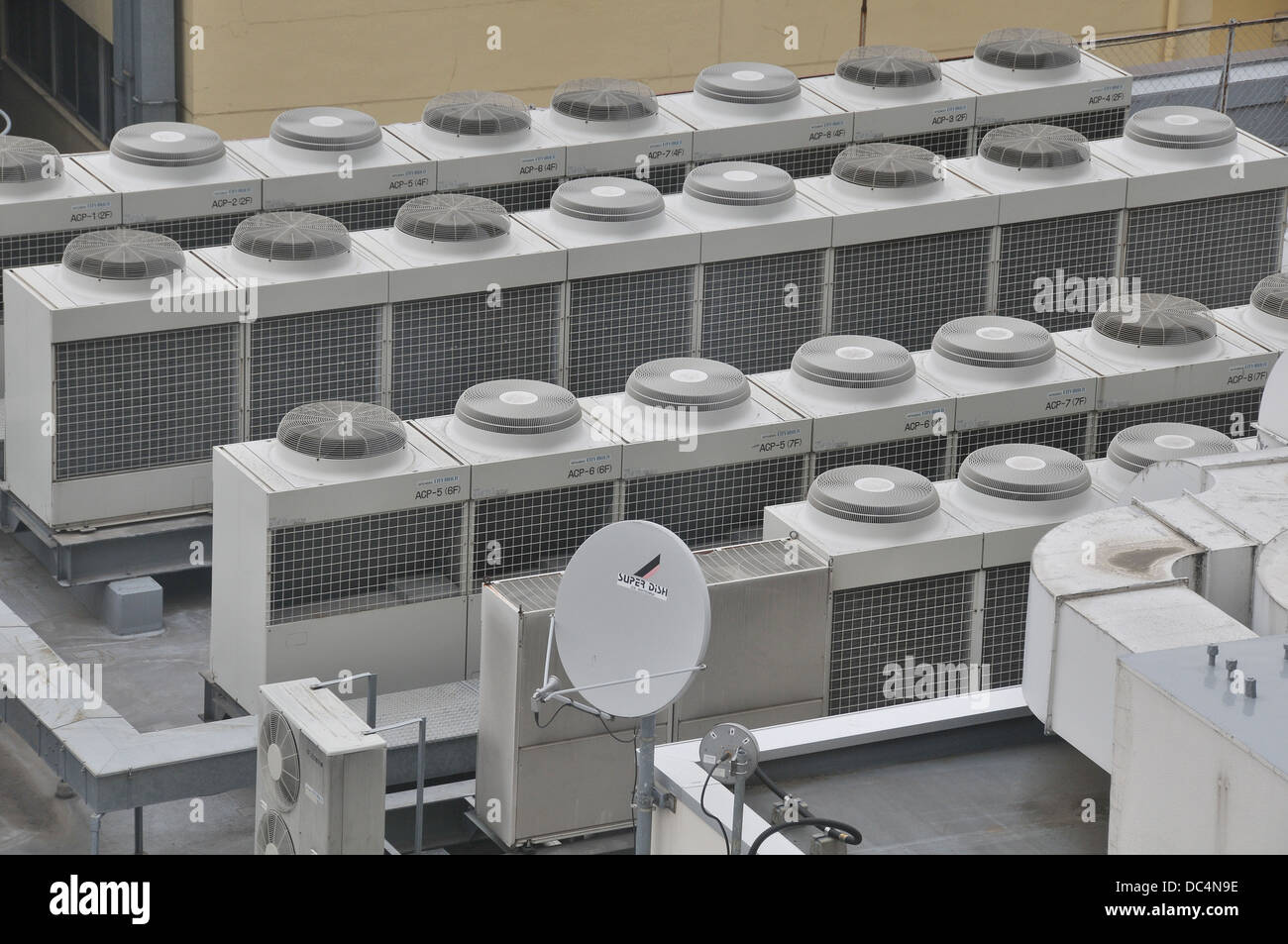 Air Conditioning Units Asia High Resolution Stock Photography and ...