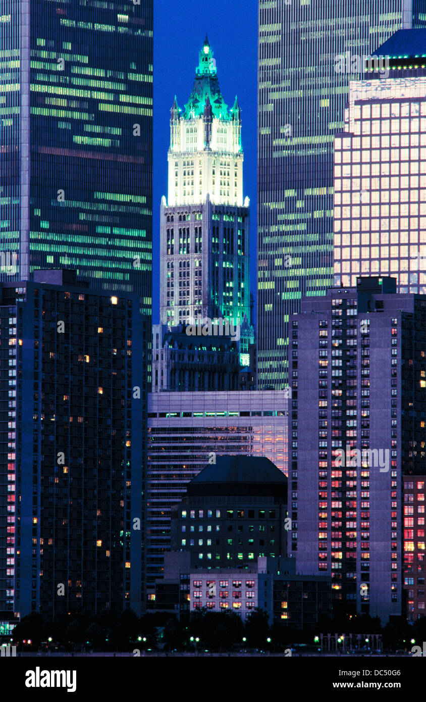 Woolworth building light hi-res stock photography and images - Alamy