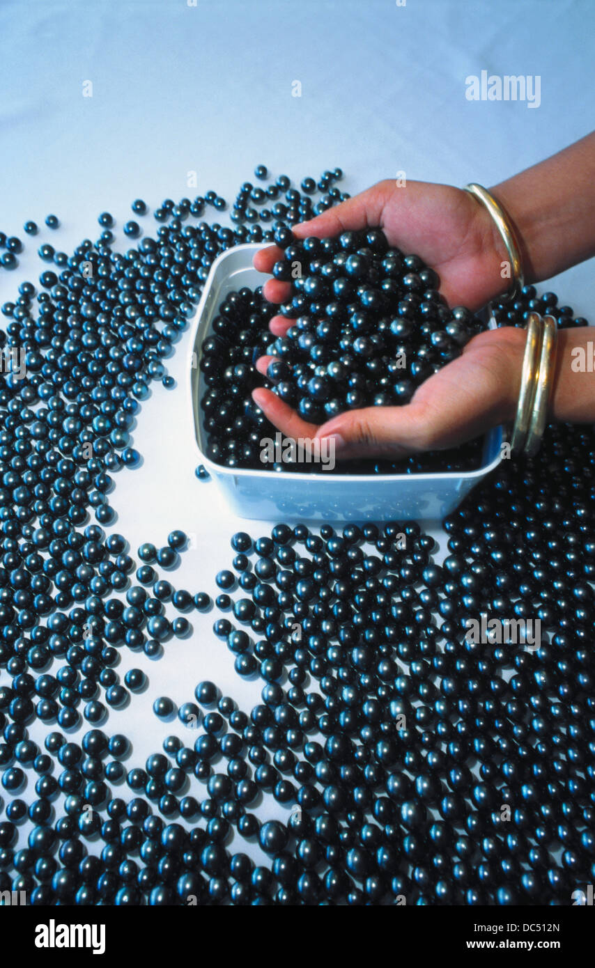 Tahiti Black Pearls Stock Photos & Tahiti Black Pearls Stock Images - Alamy