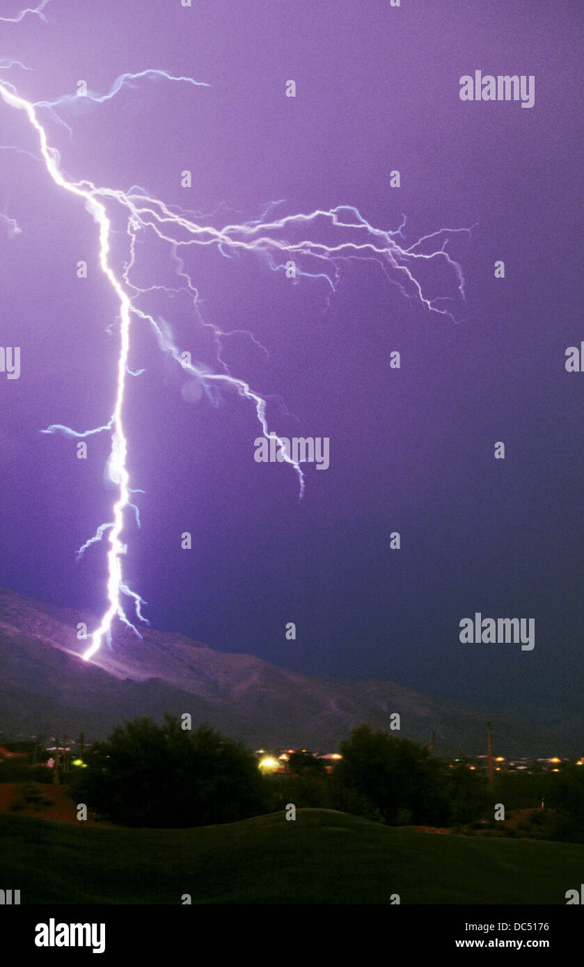 Lightning bolt usa hi-res stock photography and images - Alamy