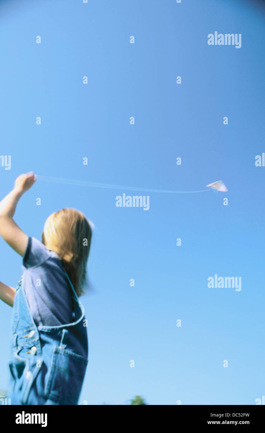 Kite string stand hi-res stock photography and images - Alamy