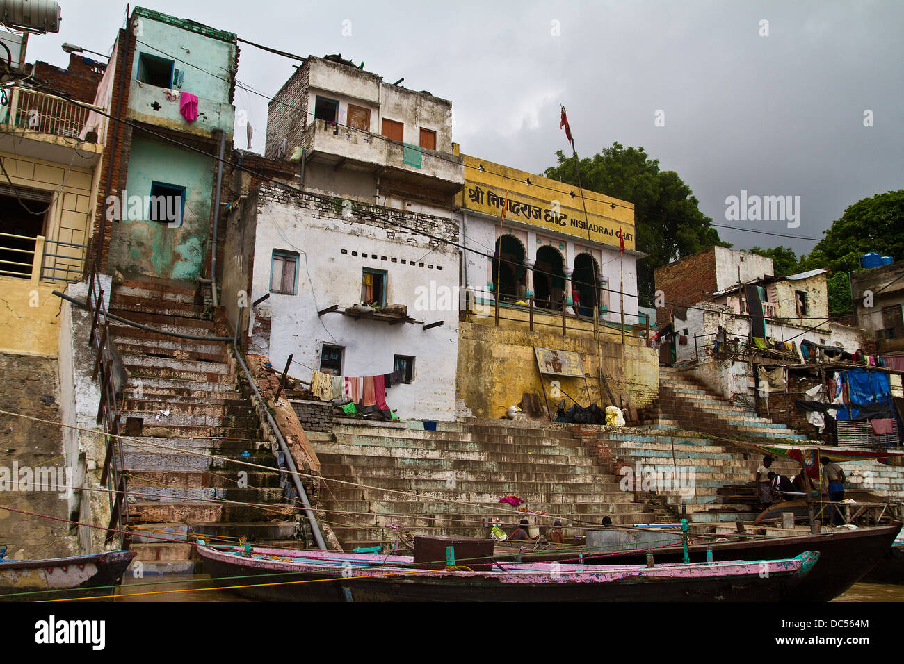High water at the Nishad Raj Ghat in Varanasi in India Stock Photo - Alamy