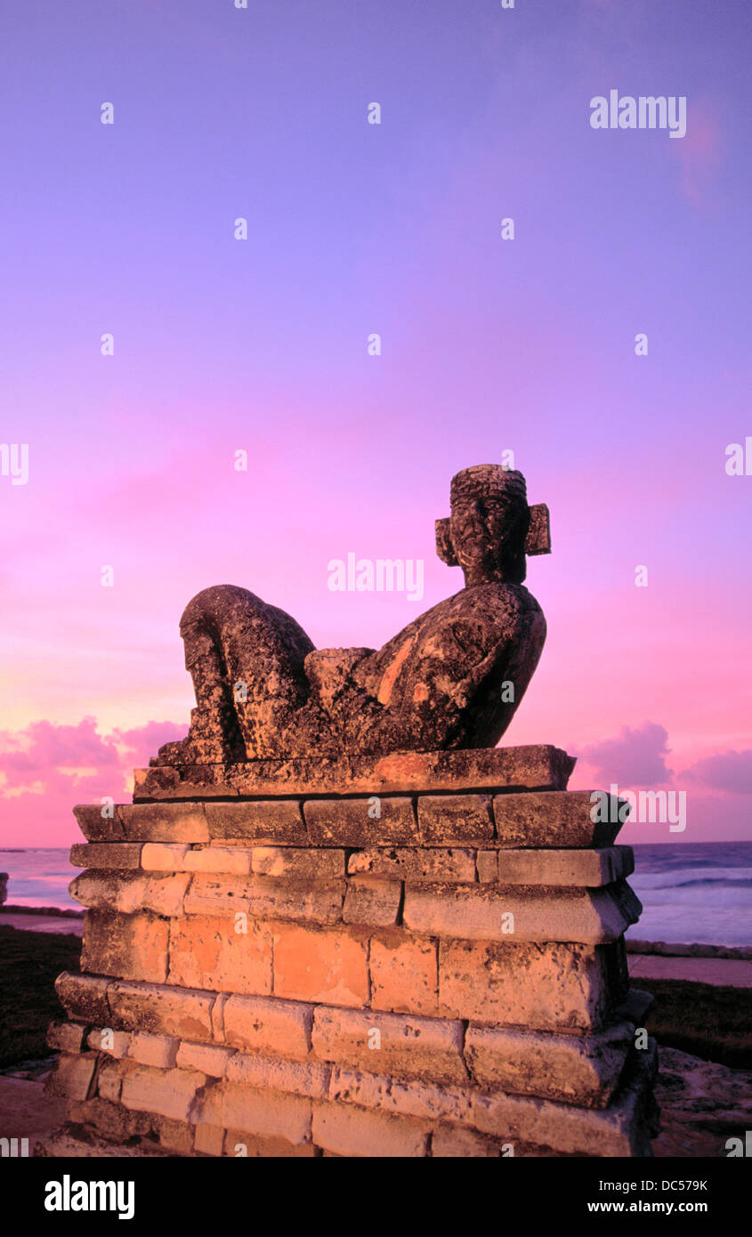 Chac Mool Cancun High Resolution Stock Photography and Images - Alamy