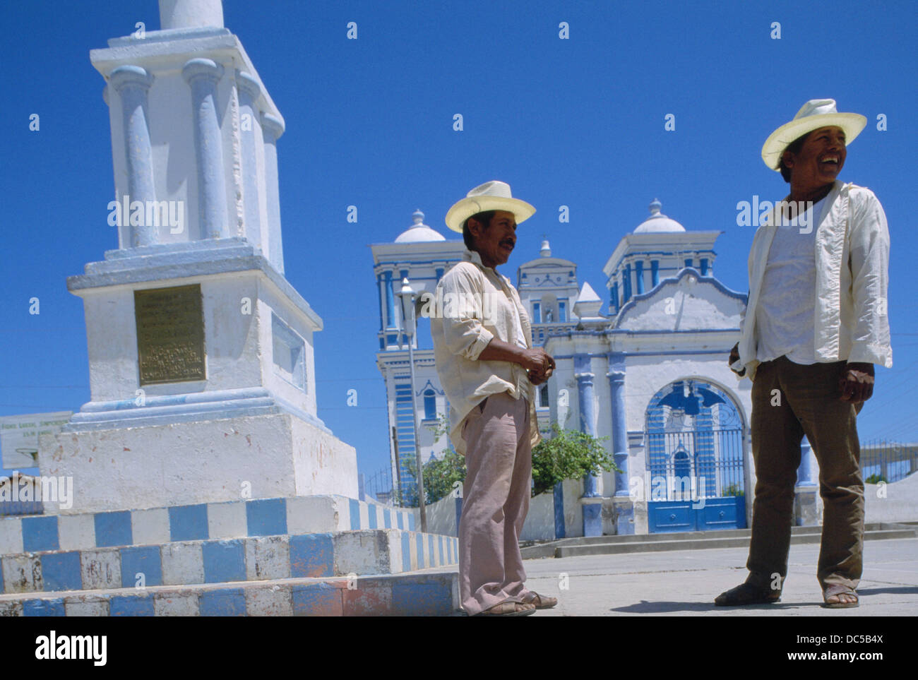 Santo domingo tehuantepec hi-res stock photography and images - Alamy