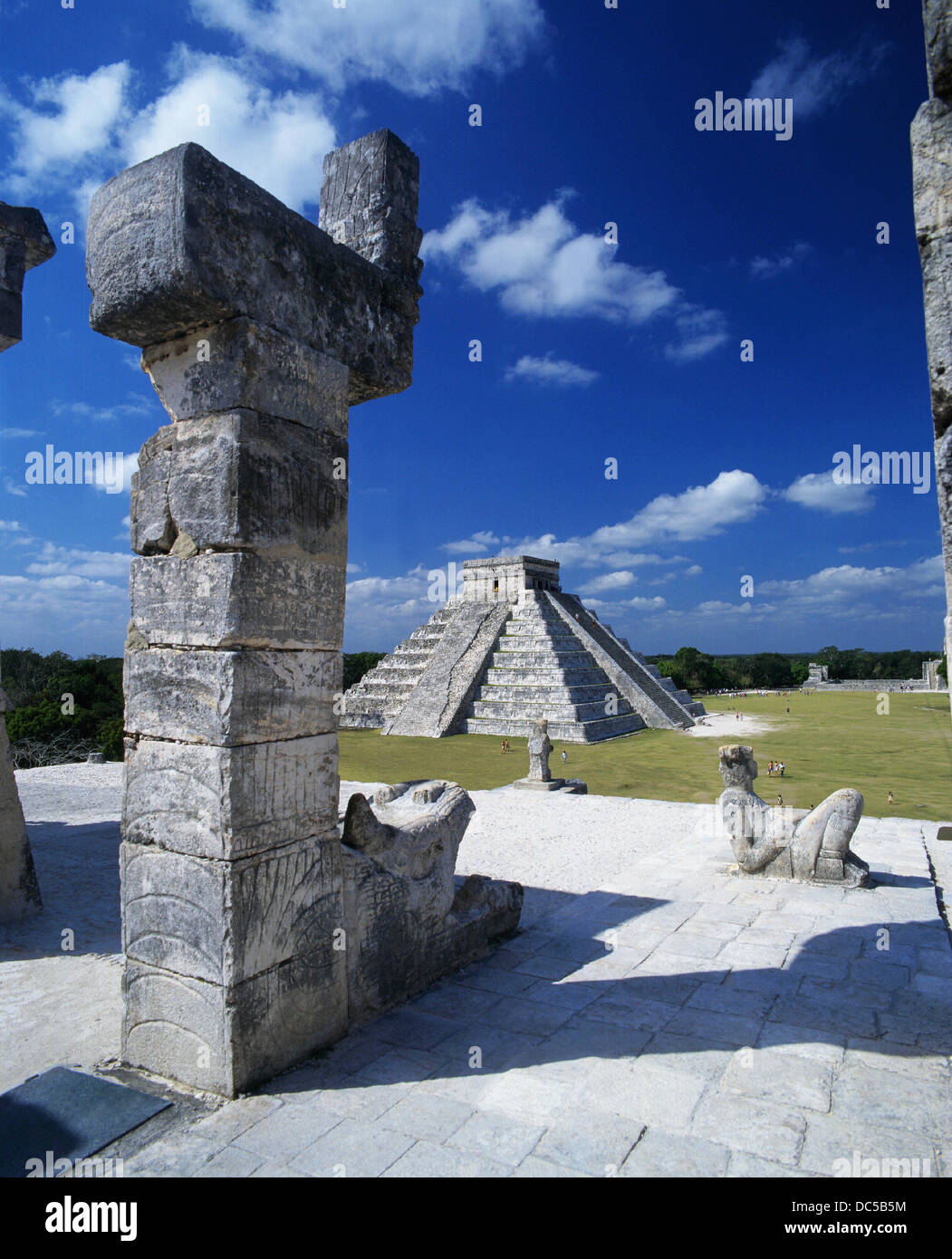 Kukulkan Statue High Resolution Stock Photography and Images - Alamy