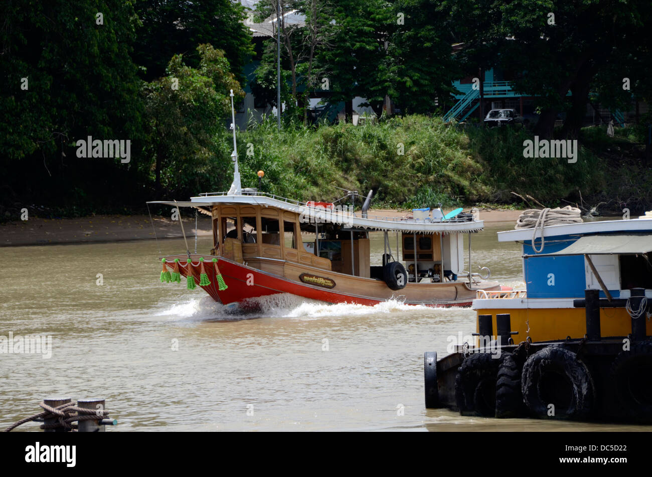 Thailand tug boat hi-res stock photography and images - Alamy