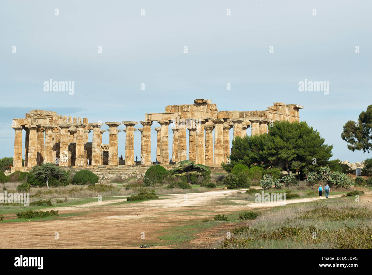 Temple of hera ruins hi-res stock photography and images - Alamy