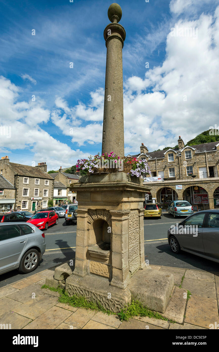 Old water trough hi-res stock photography and images - Alamy