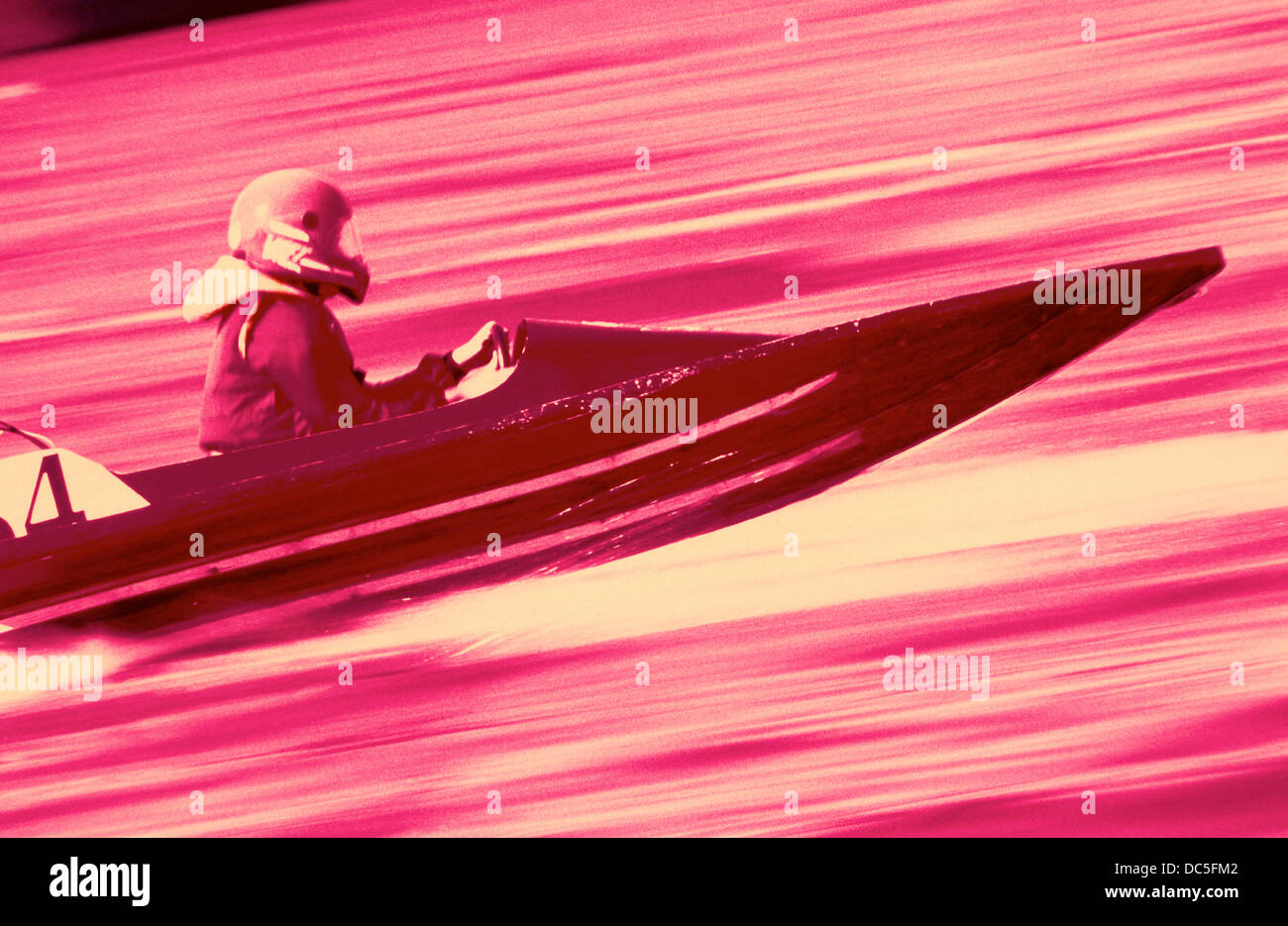 Speedboat competition hi-res stock photography and images - Alamy