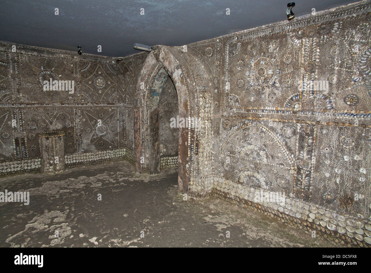 Margate shell grotto hi-res stock photography and images - Alamy