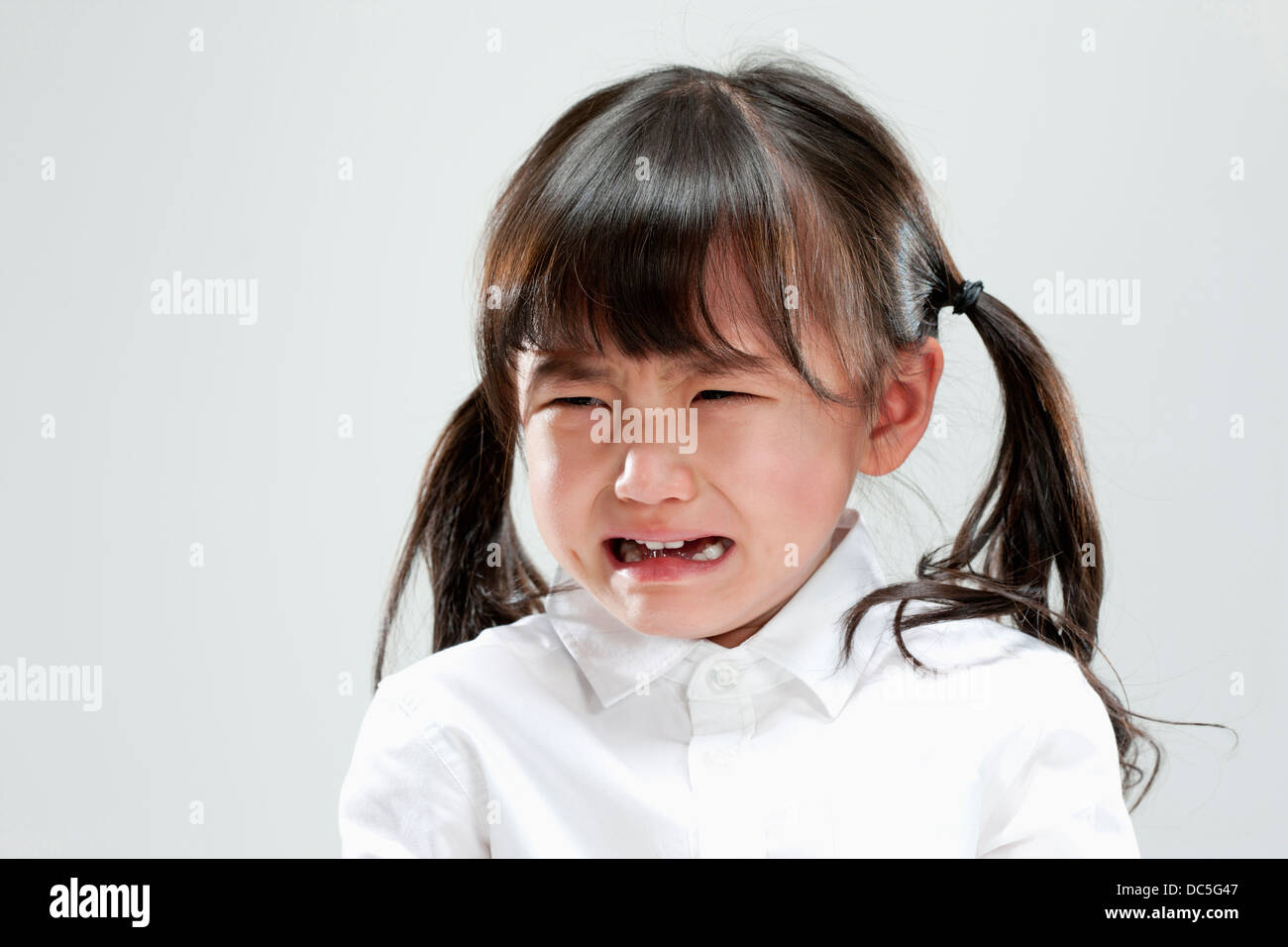 Korean girl child headshot hi-res stock photography and images - Alamy