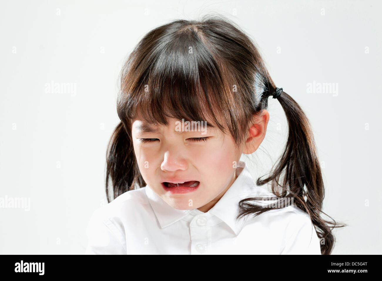 Korean girl child headshot hi-res stock photography and images - Alamy