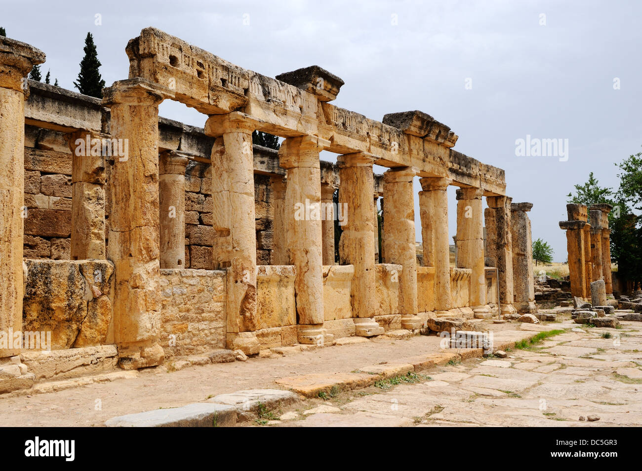Latrine roman hi-res stock photography and images - Alamy