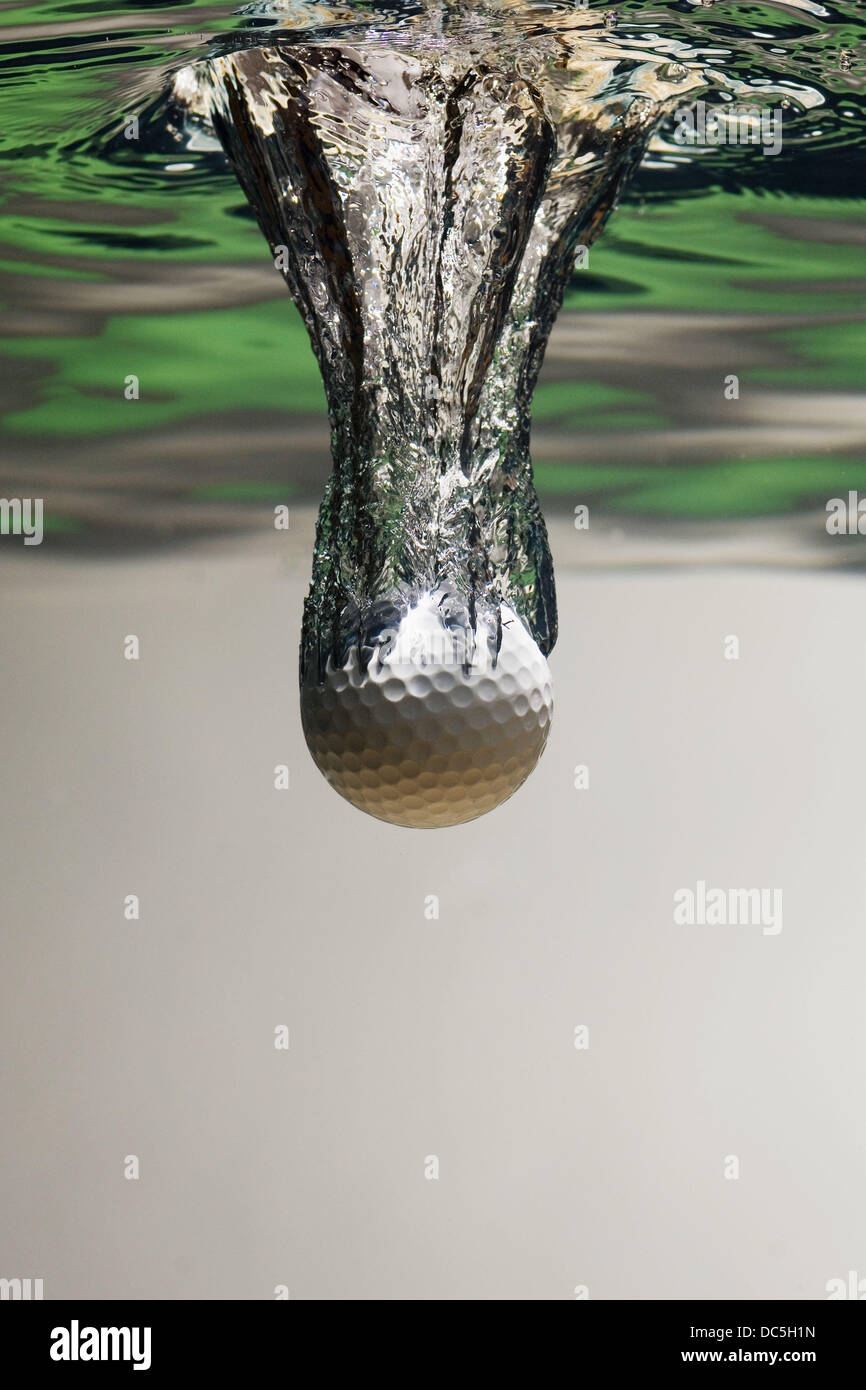 Golf ball splash hi-res stock photography and images - Alamy