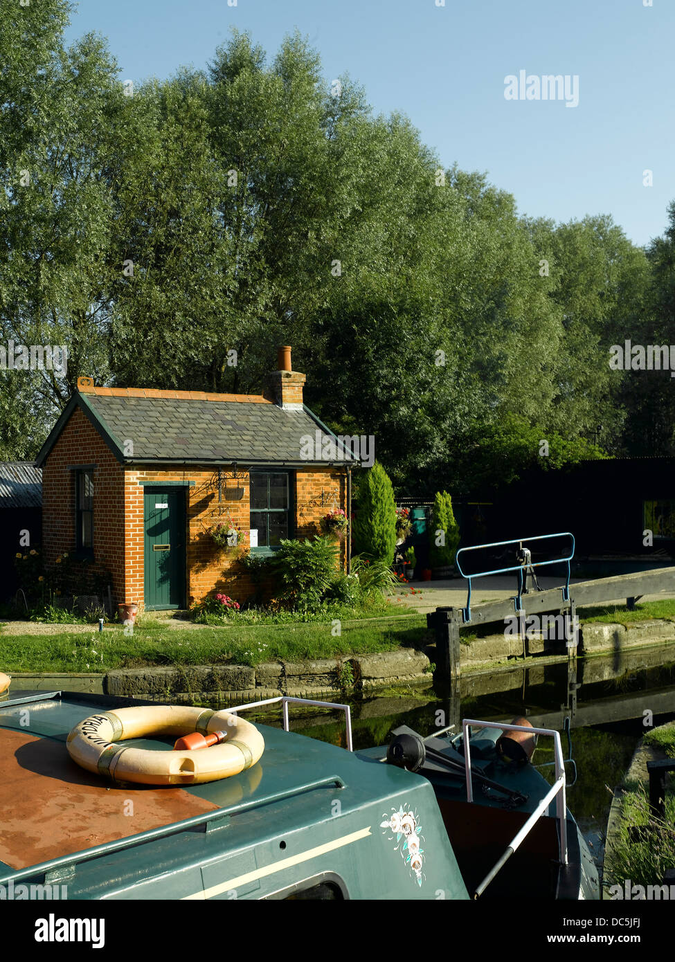 Papermills hi-res stock photography and images - Alamy