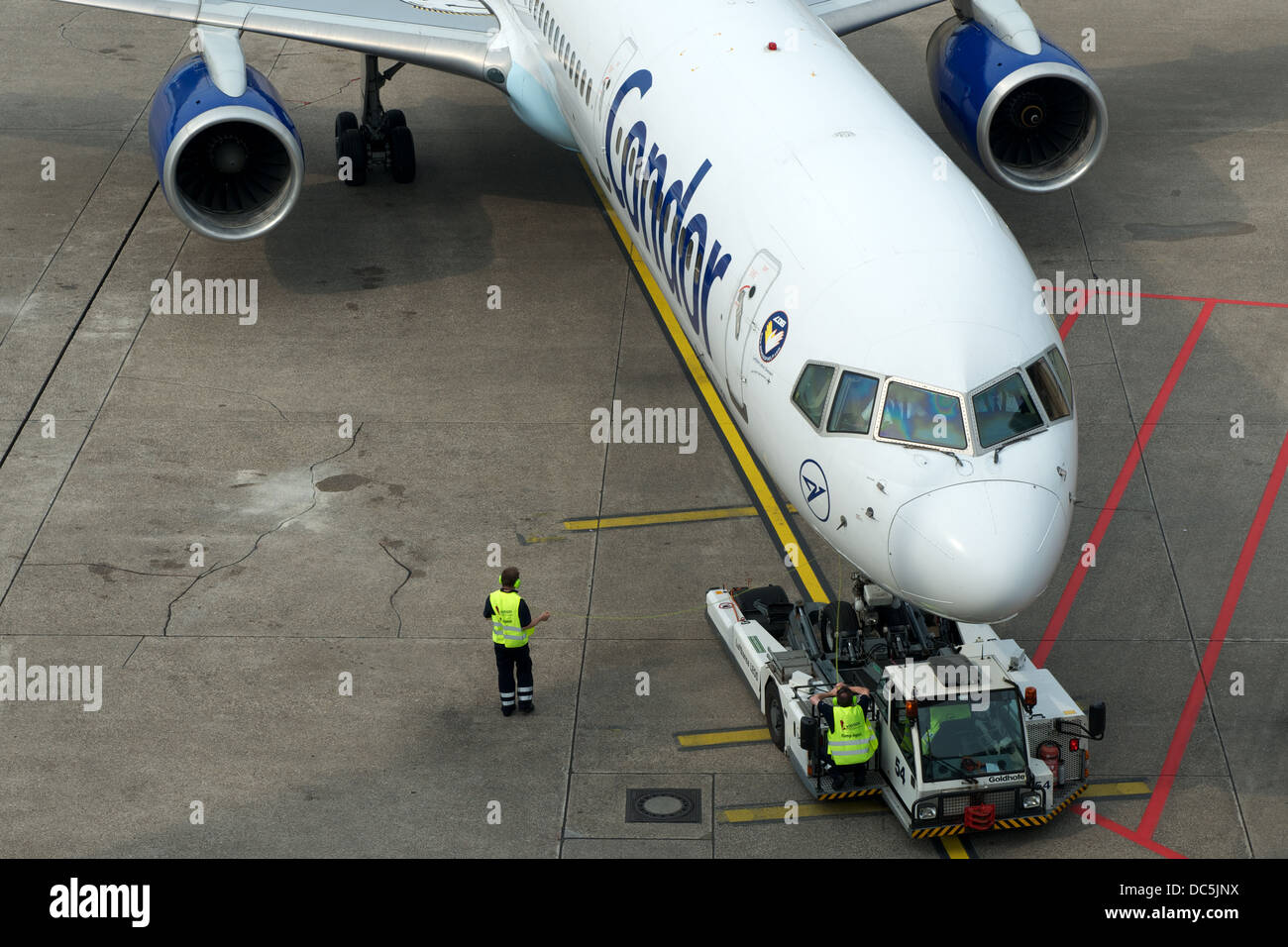 Condor airways Boeing 757-500 Dusseldorf Germany Stock Photo - Alamy